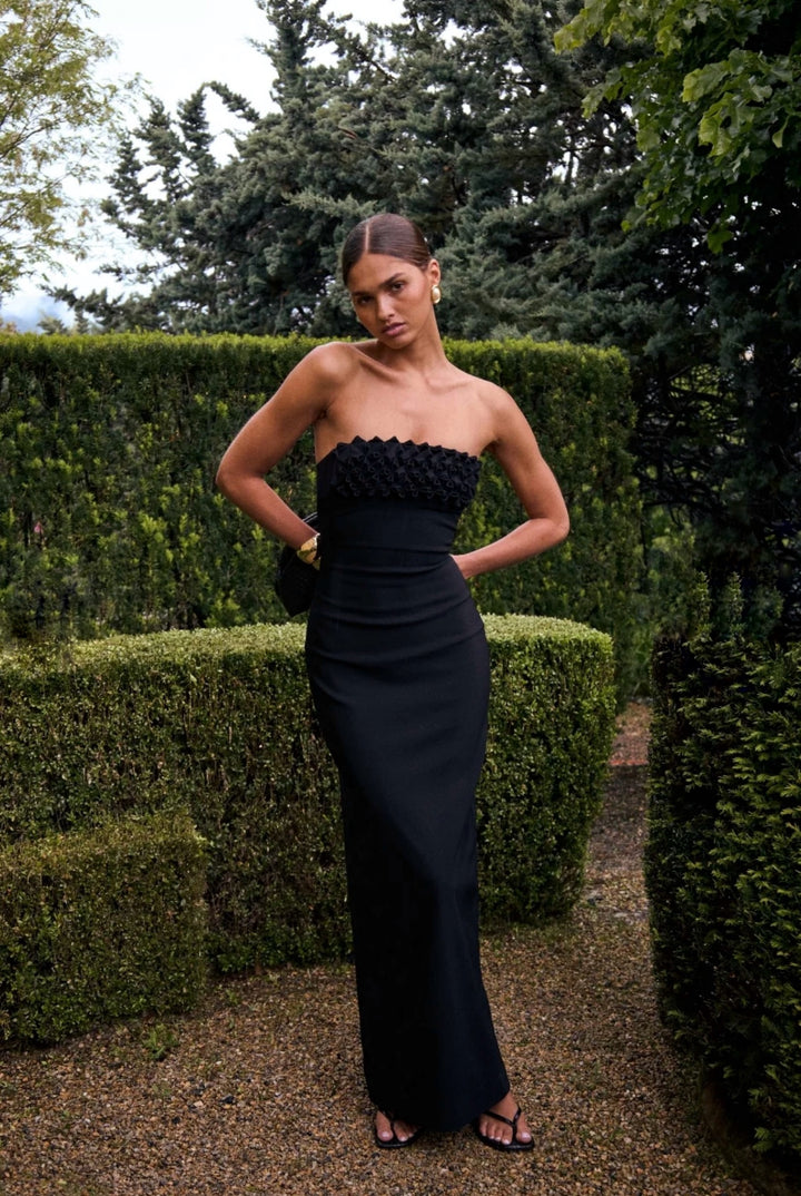 Ance Gria – Aquino's Attire